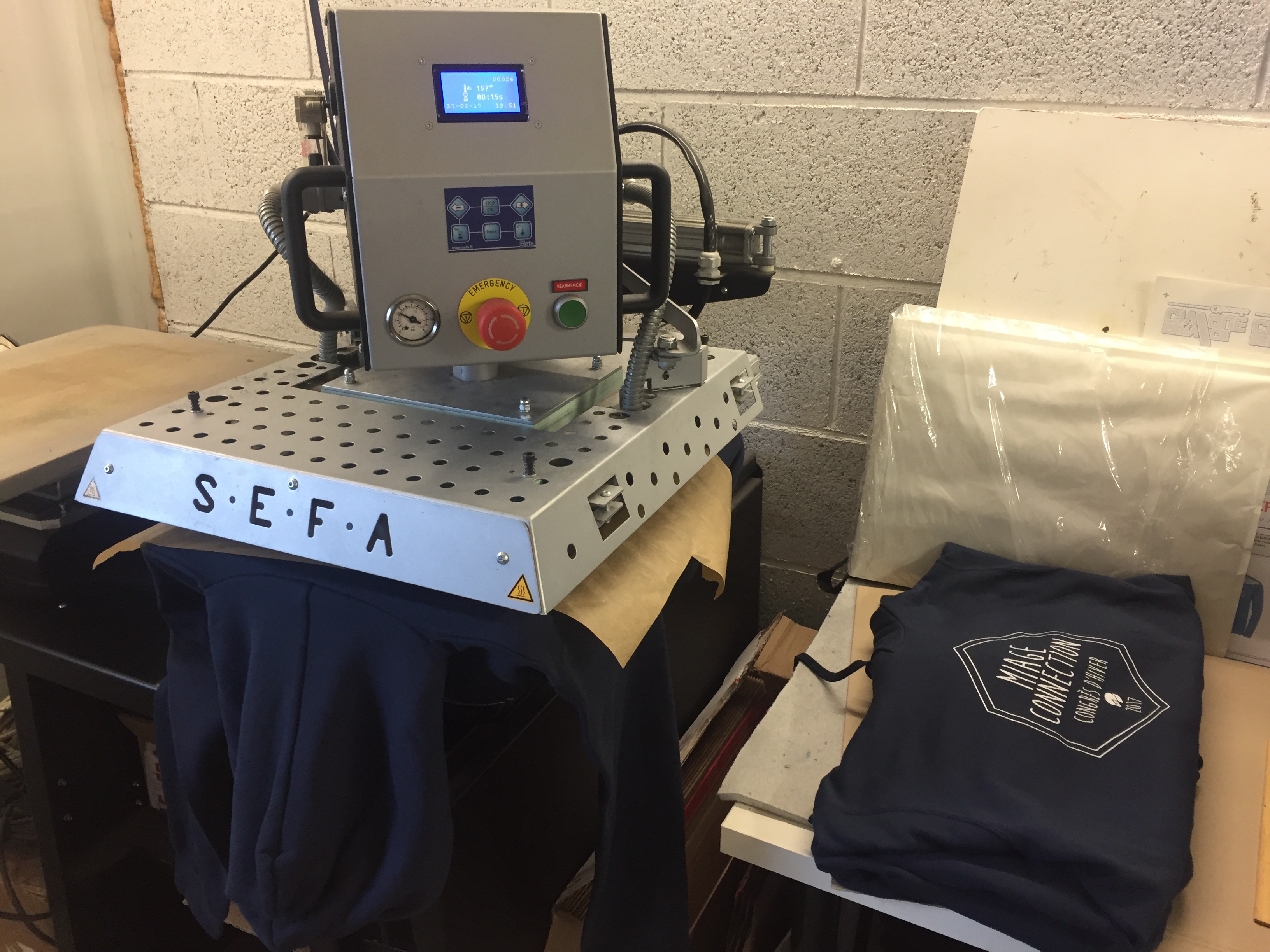 Le Flocage Textile par Standard Sérigraphie - Standard Sérigraphie Le Blog